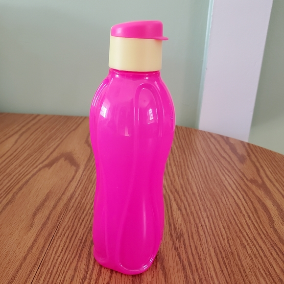 Tupperware | Dining | Tupperware Eco Water Bottle | Poshmark